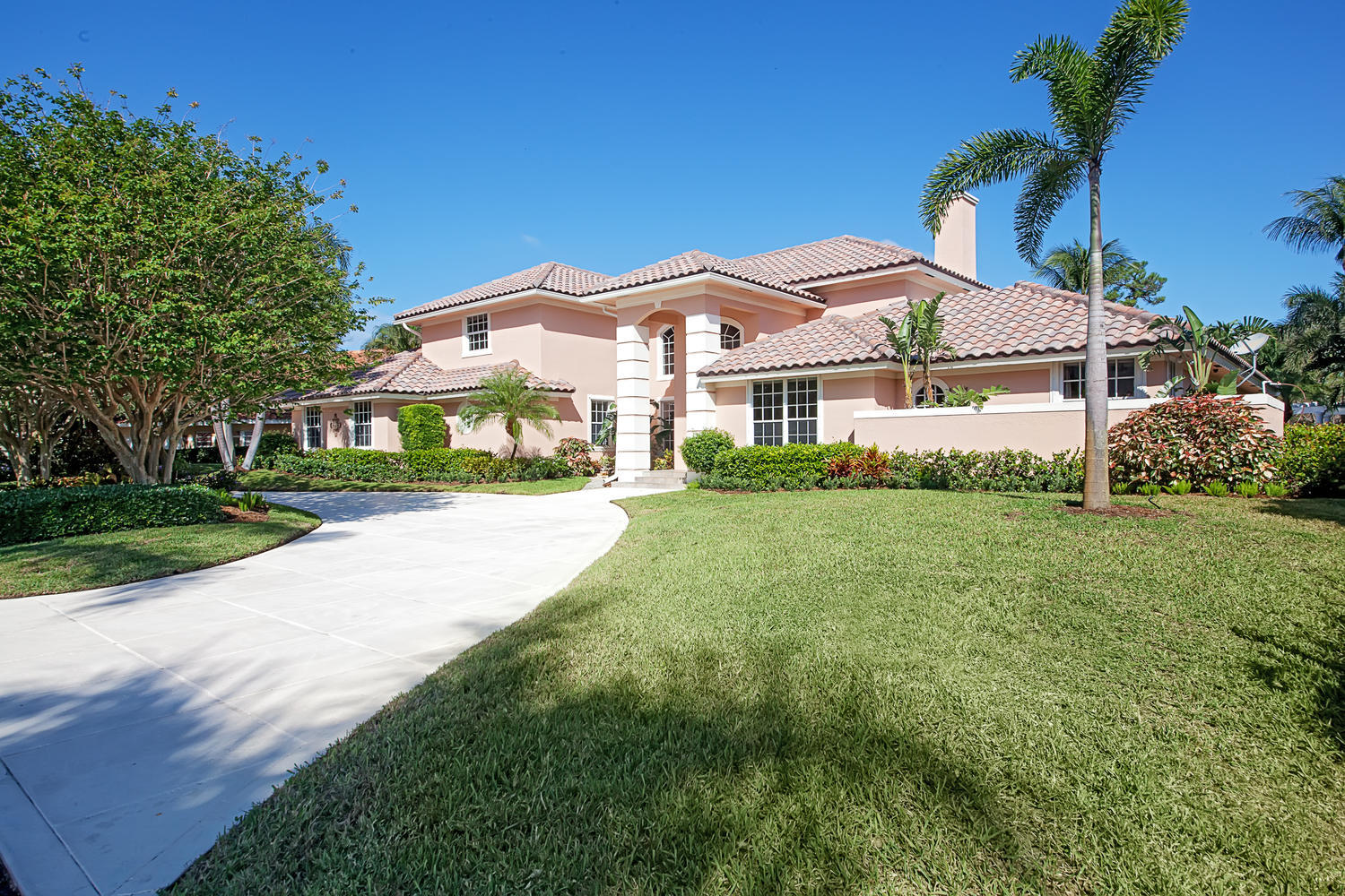 PINE TREE GOLF CLUB 13 Properties For Sale Boynton Beach 33436 FL
